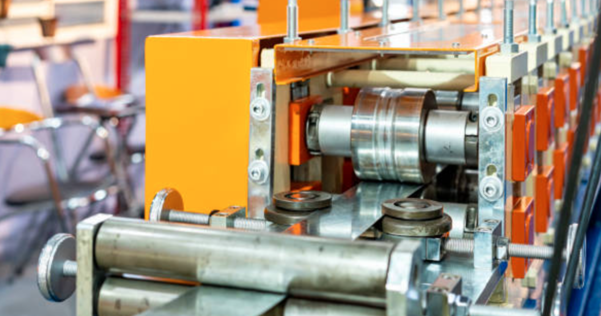 How to Adjust Entry Guides on a Roll Forming Machine | Machine Matcher