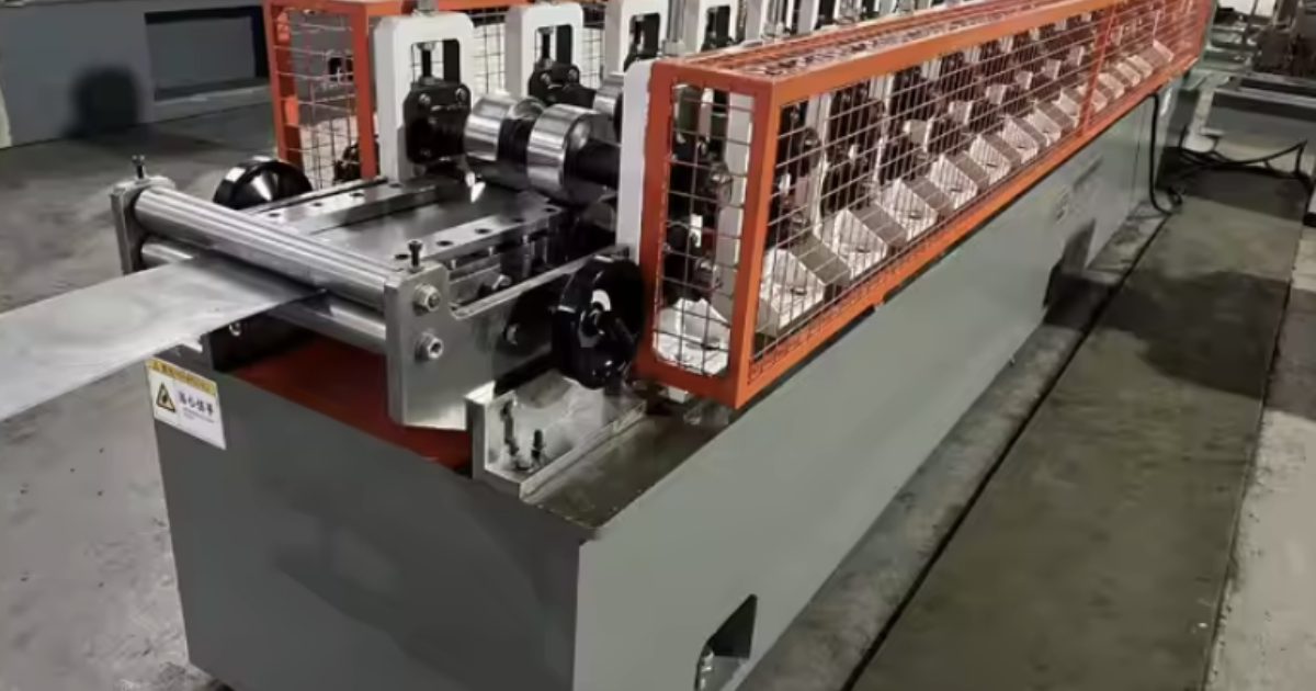 Gable flashing metal roof roll forming machine UAE | Machine Matcher