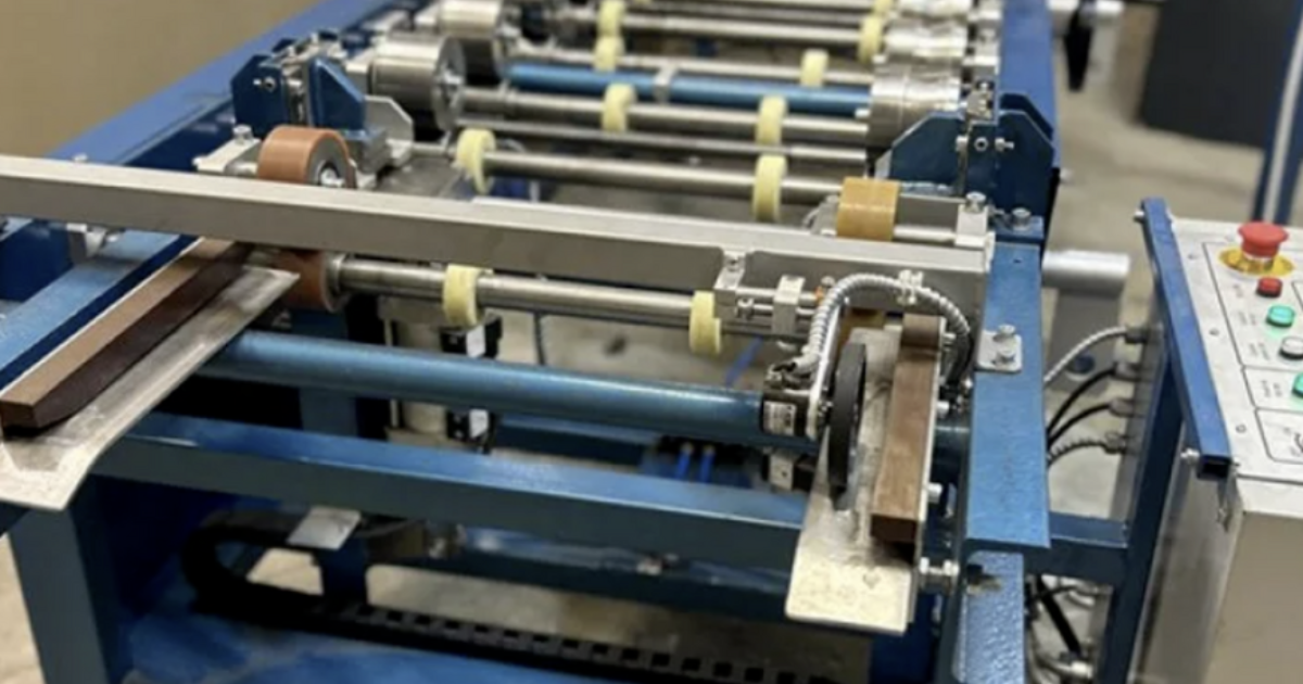 Snap lock roofing roll forming machine Oman | Machine Matcher